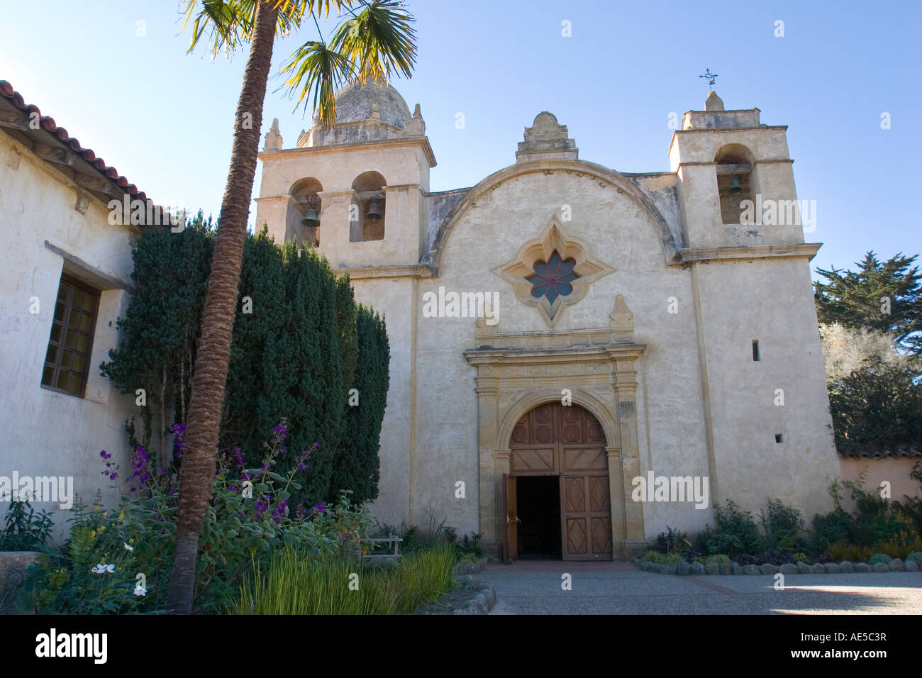 Courtyard and front entrance of Carmel Mission Basilica - Mission San ...