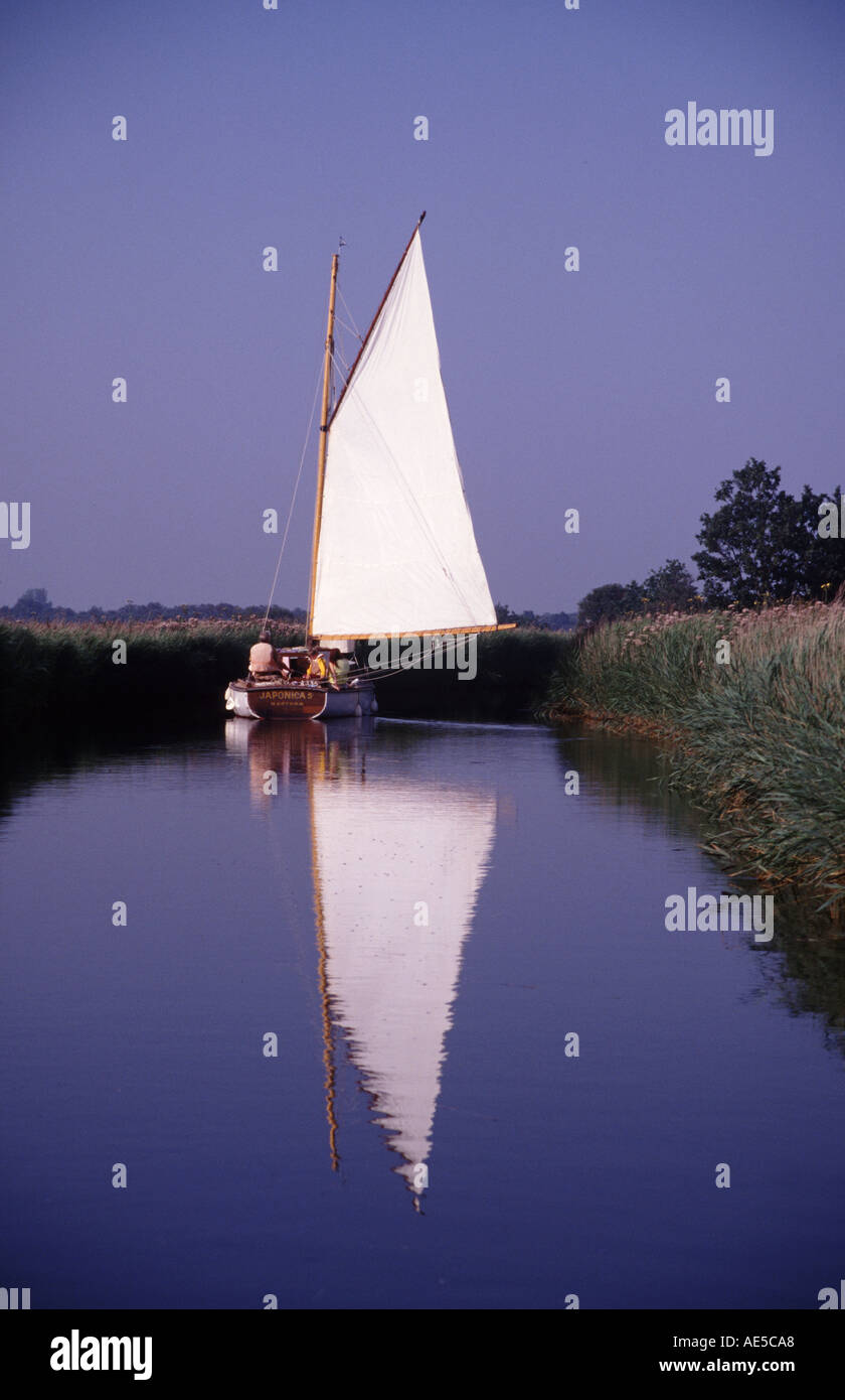 Sailing boat norfolk hi-res stock photography and images - Alamy