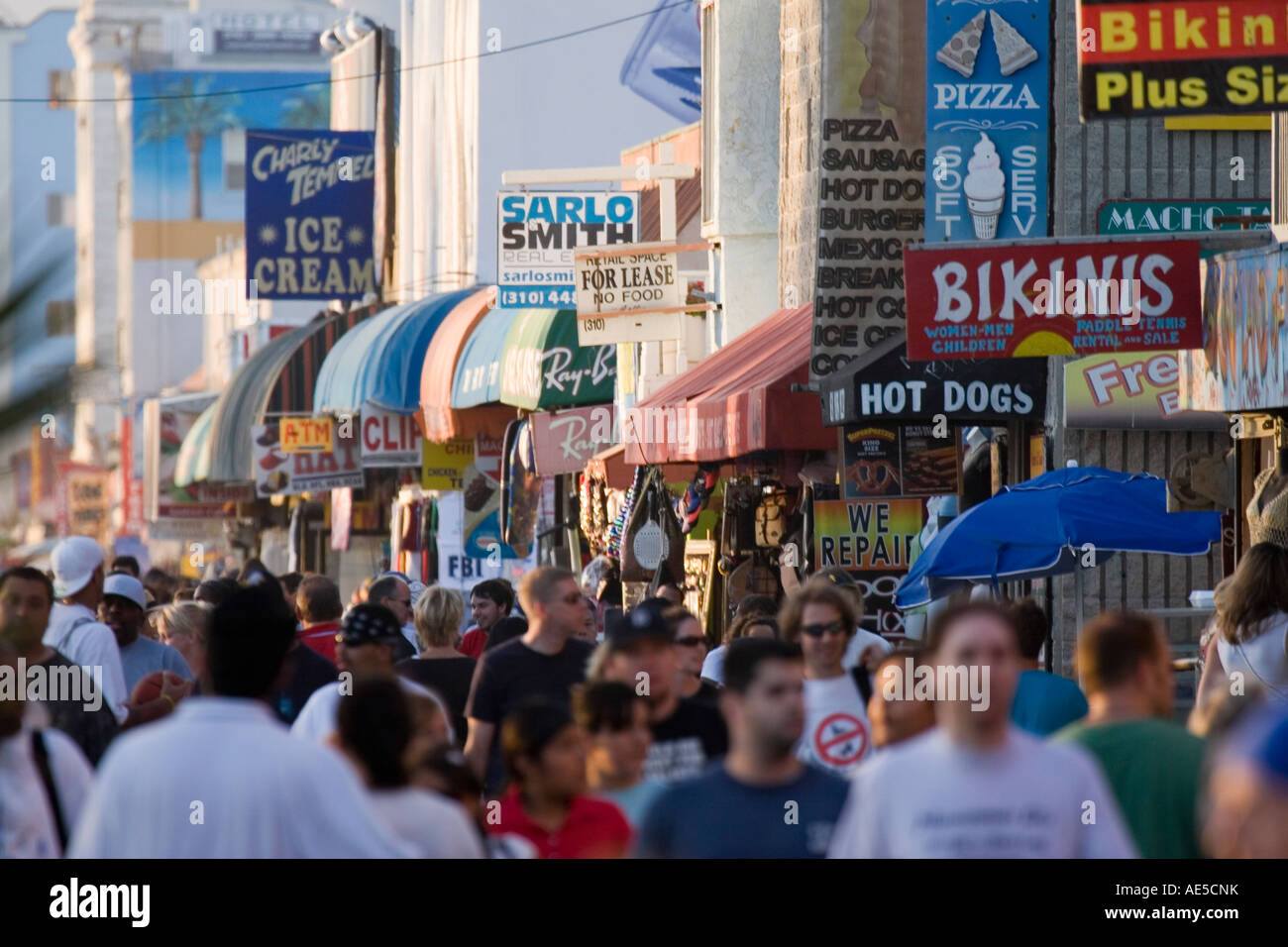 Crowded day on Ocean Front Walk in Venice Beach Los Angeles California ...