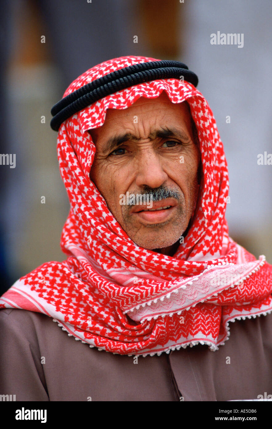 Old man in Kuwait Stock Photo - Alamy