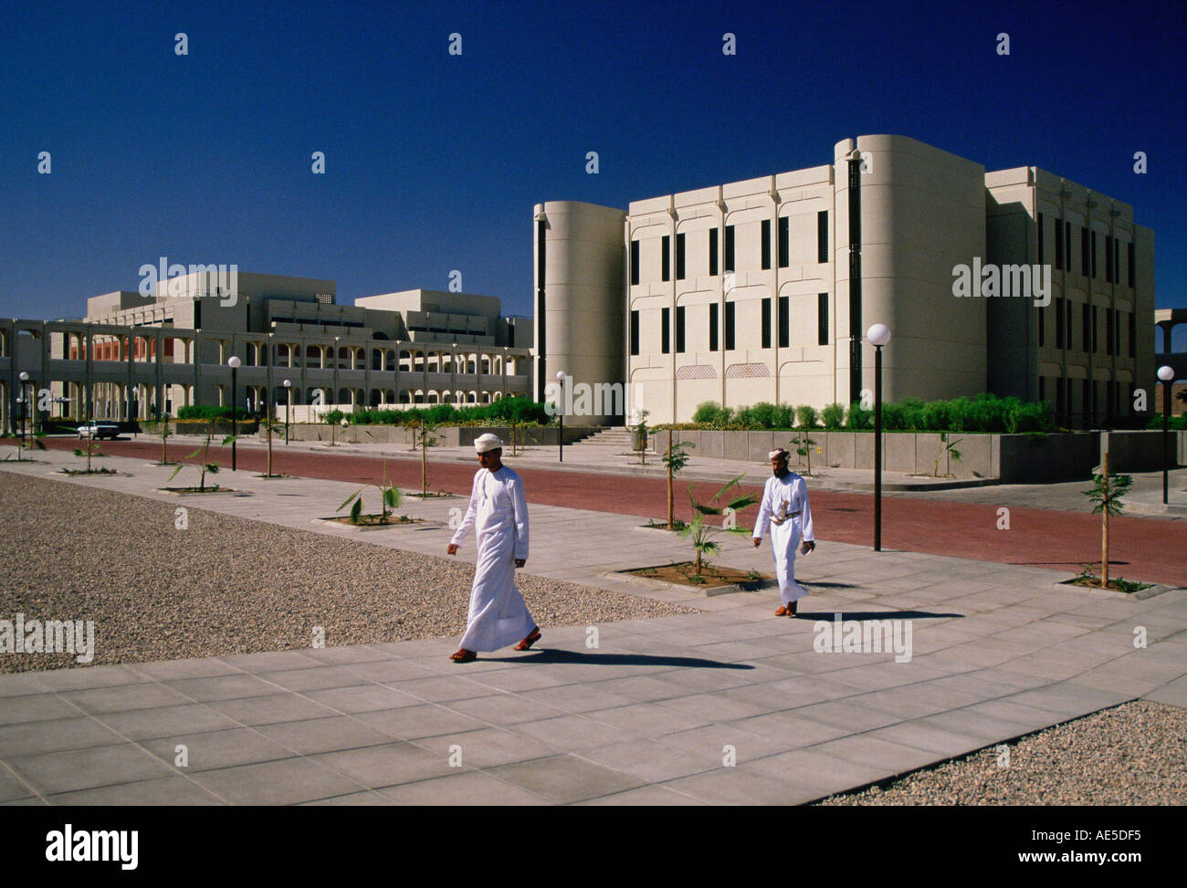 Omani men in traditional dress hi-res stock photography and images - Alamy