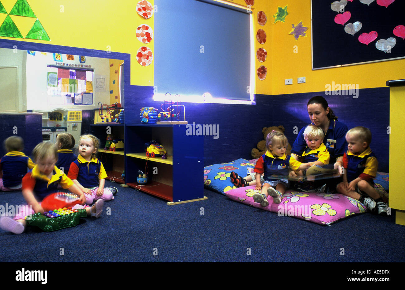 Kindergarten learning 2 Stock Photo - Alamy