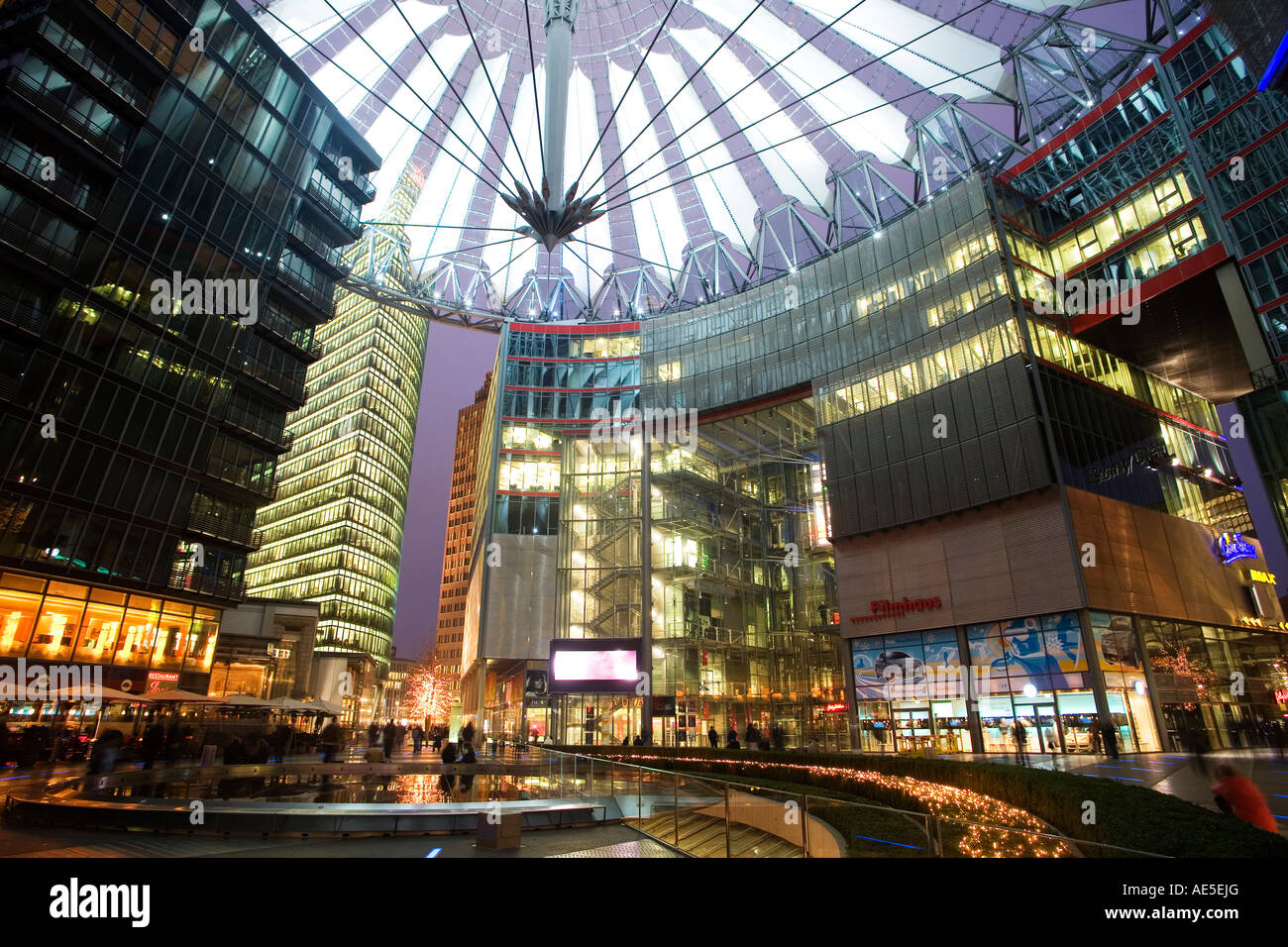 Sony centre center interior hi-res stock photography and images - Alamy