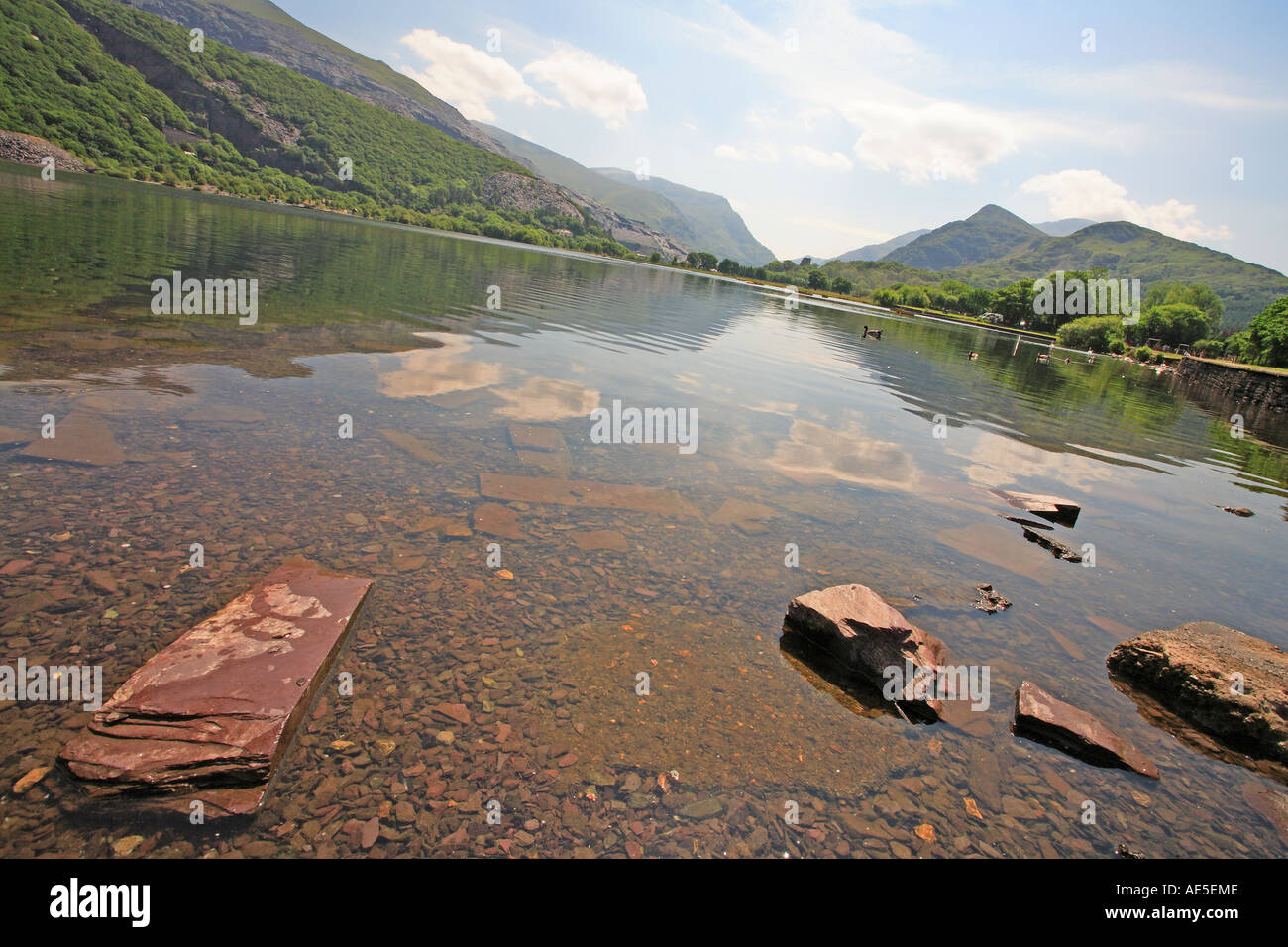 Lake next to Llechwedd Slate Caverns, North Wales Stock Photo - Alamy