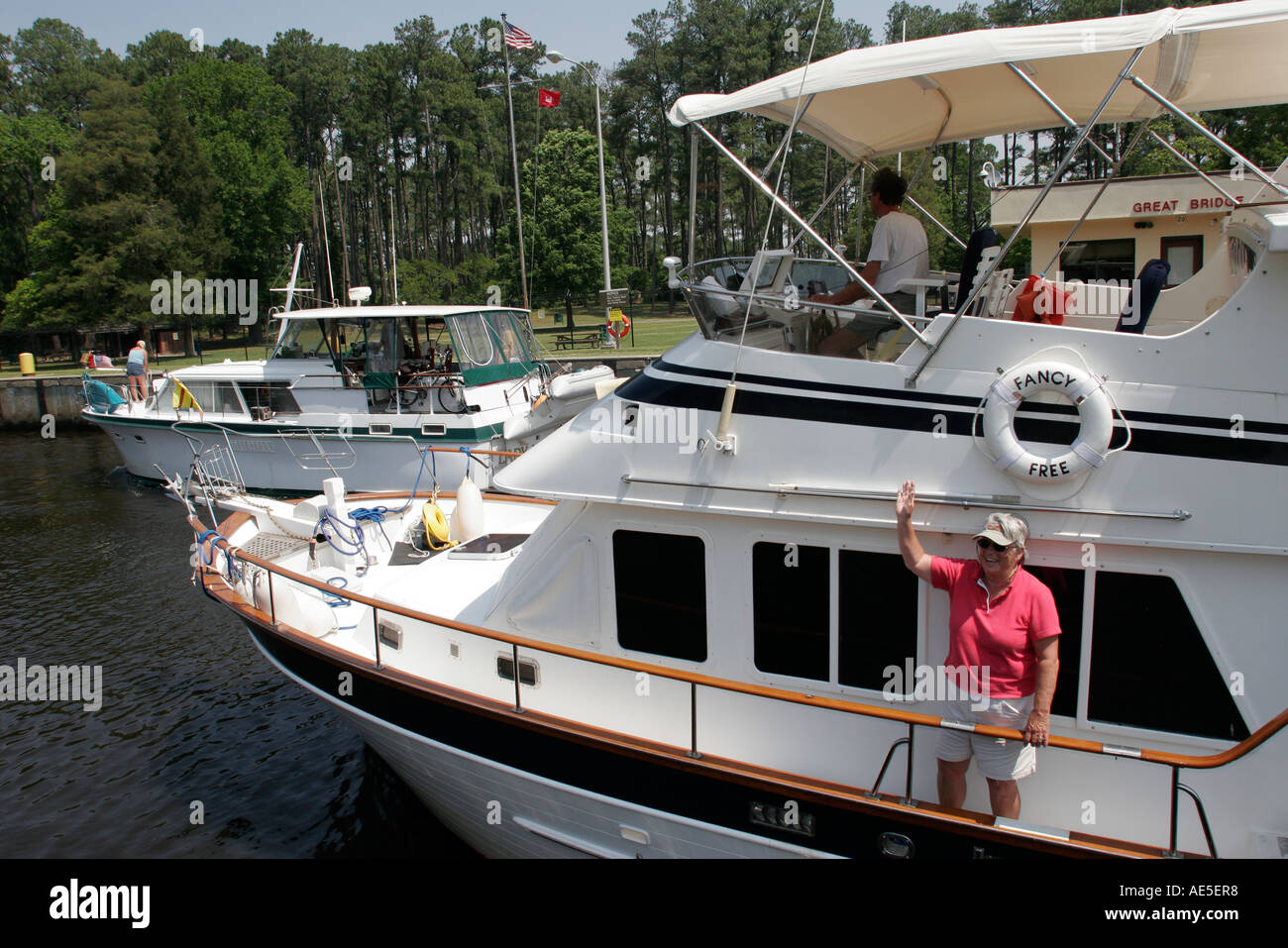 Chesapeake Virginia,Intracoastal Great Bridge Lock,boats,visitors ...