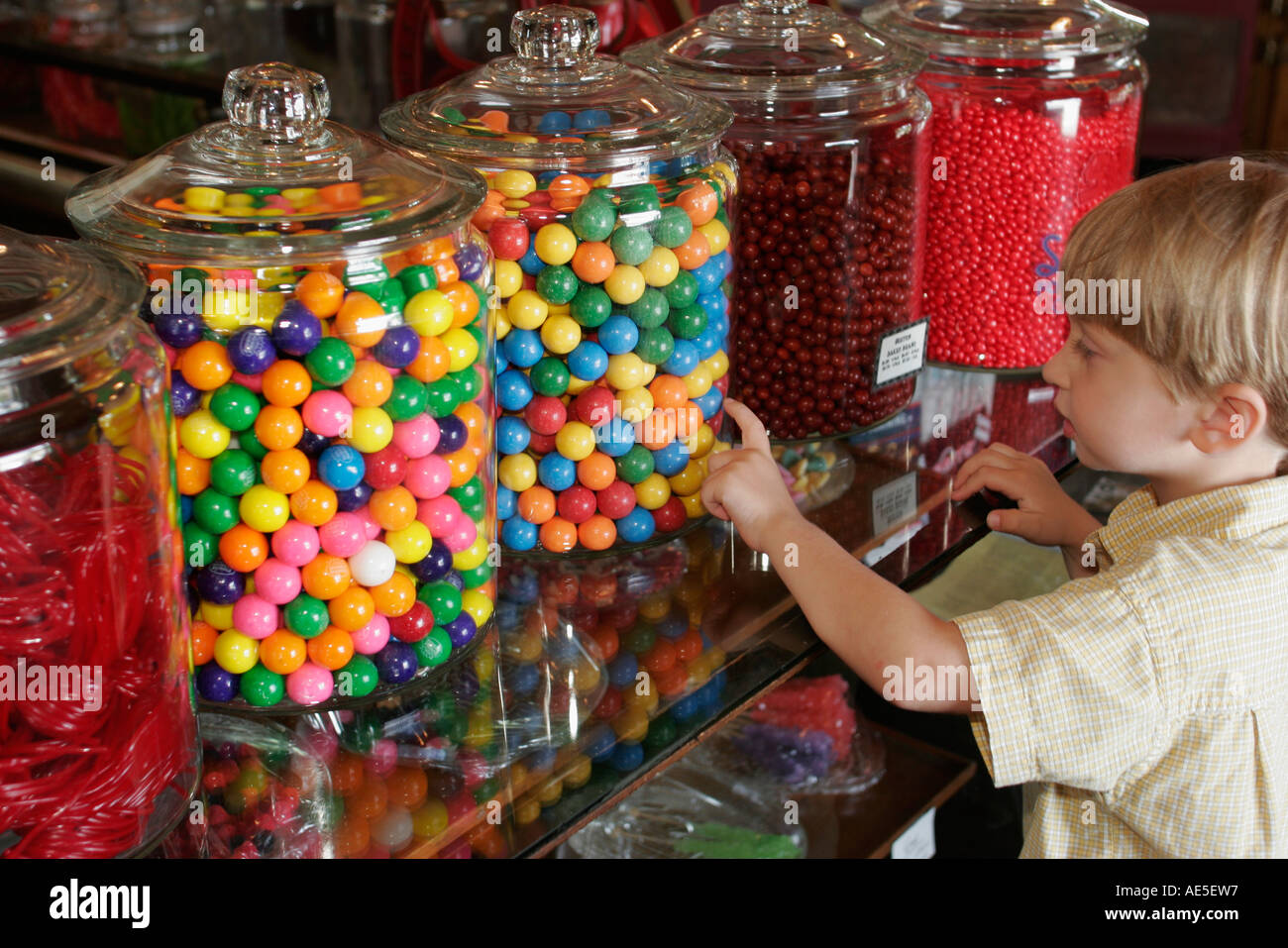 Chaplins hi-res stock photography and images - Alamy