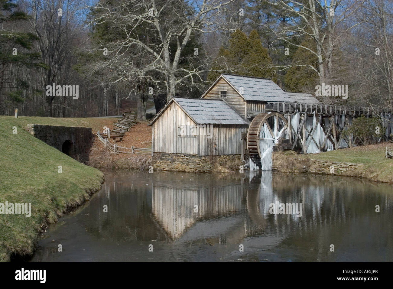 Mabry Mill - historic tourist attraction on the Blue Ridge Parkway in ...