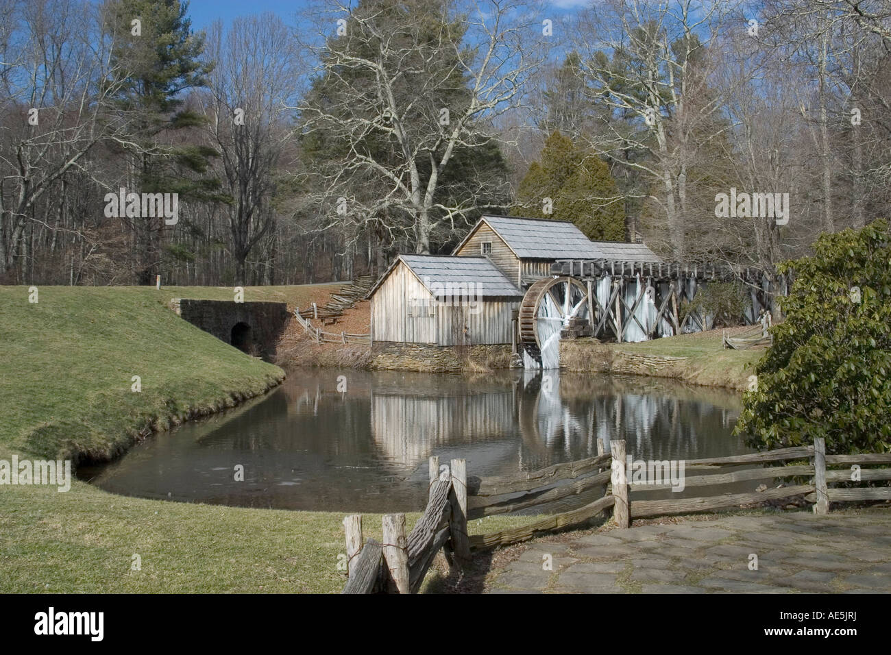 Mabry Mill - historic tourist attraction on the Blue Ridge Parkway in ...