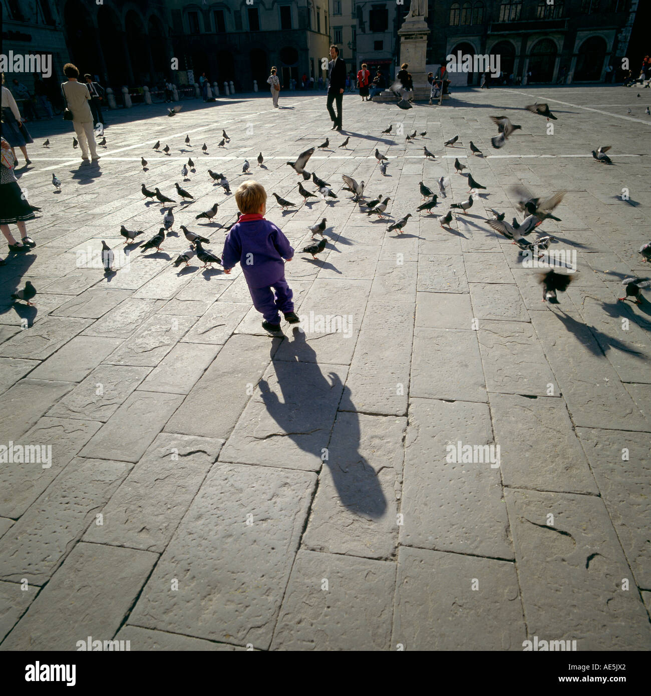 The child with the bird hi-res stock photography and images - Alamy