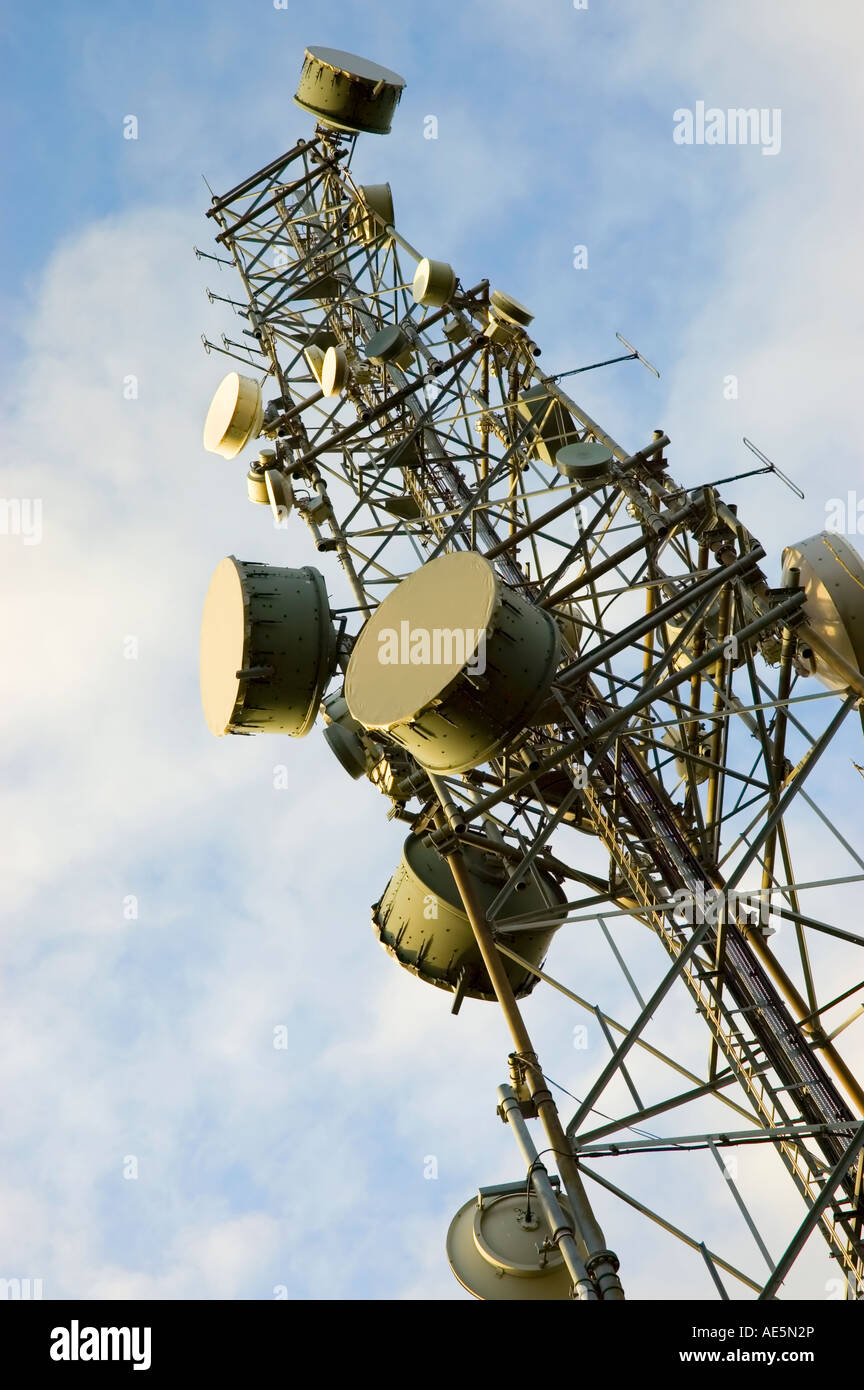 Rf antenna signal hi-res stock photography and images - Alamy