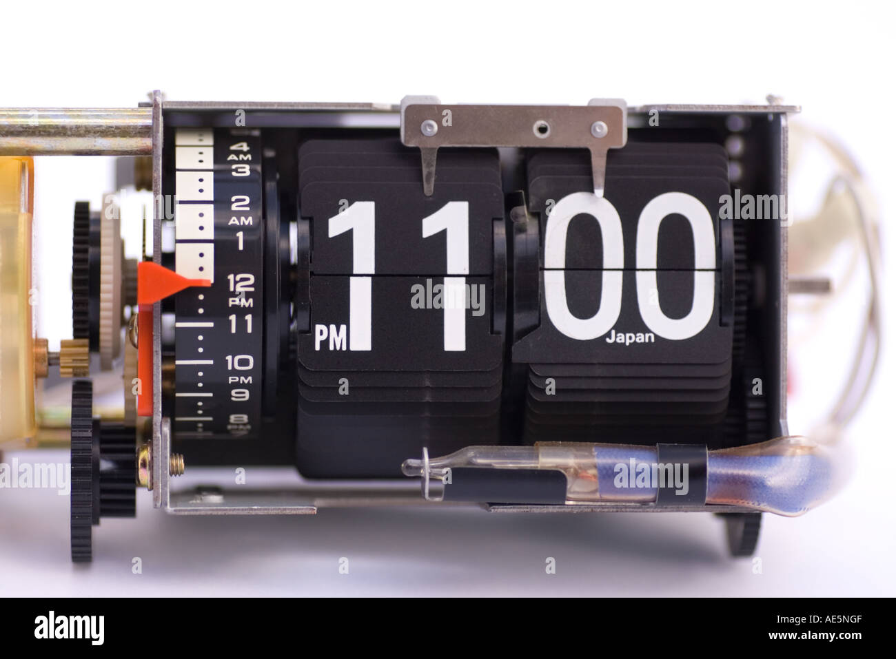 Eleventh hour japan flip clock 11 hi-res stock photography and images ...