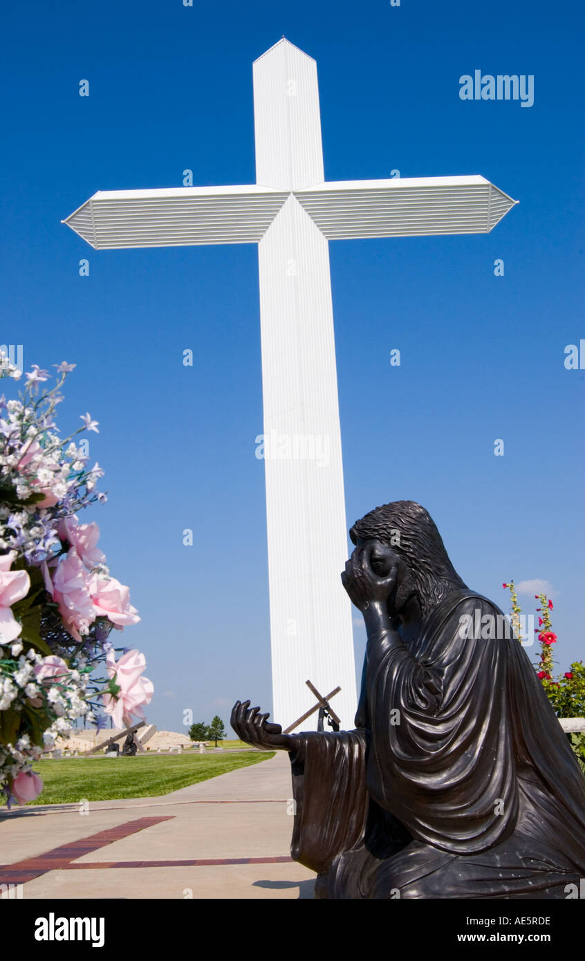 Giant cross hi-res stock photography and images - Alamy