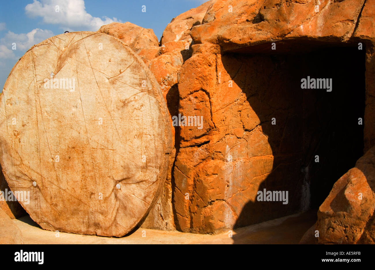 Jesus tomb replica hi-res stock photography and images - Alamy