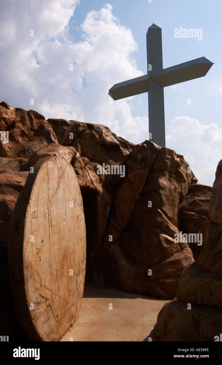 Large cross route 66 hi-res stock photography and images - Alamy