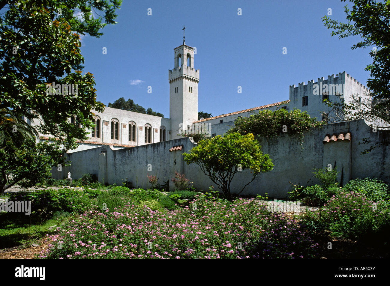 Carmelite nuns hi-res stock photography and images - Alamy