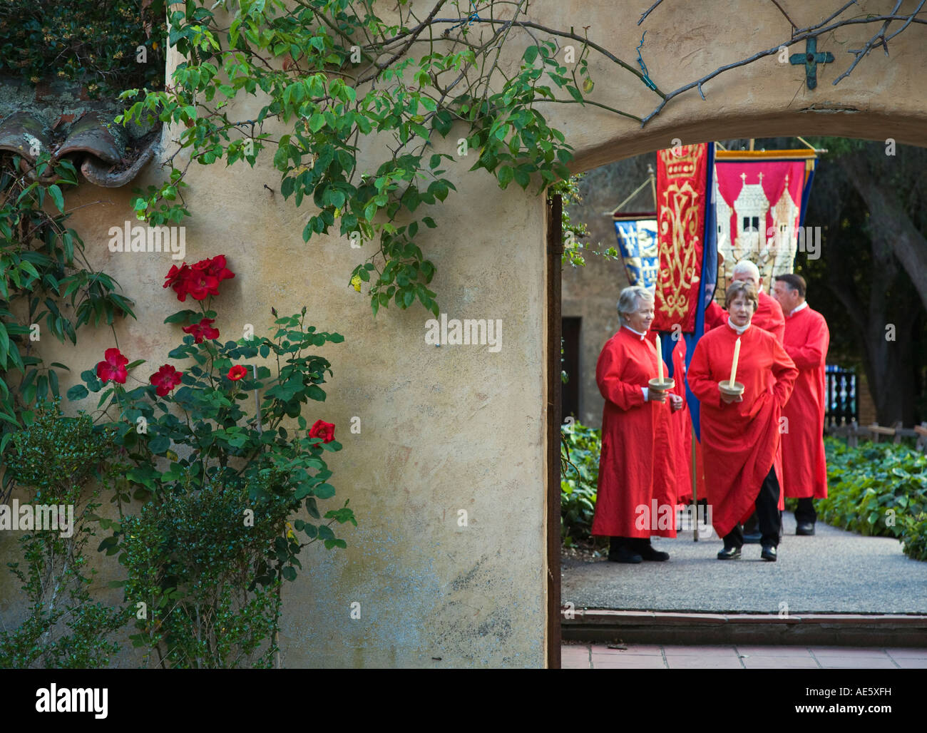 Medieval flags and banners hi-res stock photography and images - Alamy