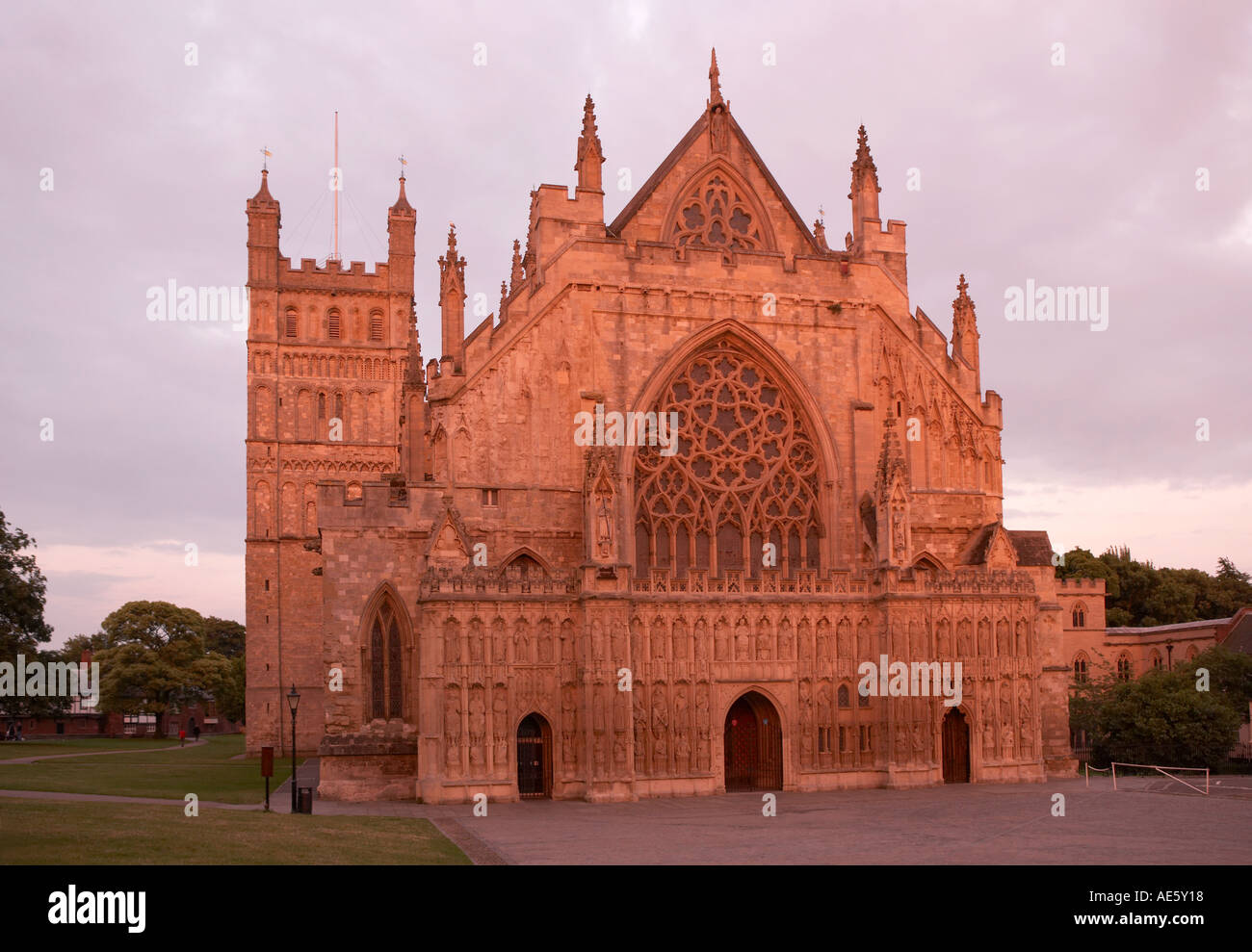 CATHEDRAL YARD SQUARE CLOSE EXETER DEVON UK Stock Photo - Alamy
