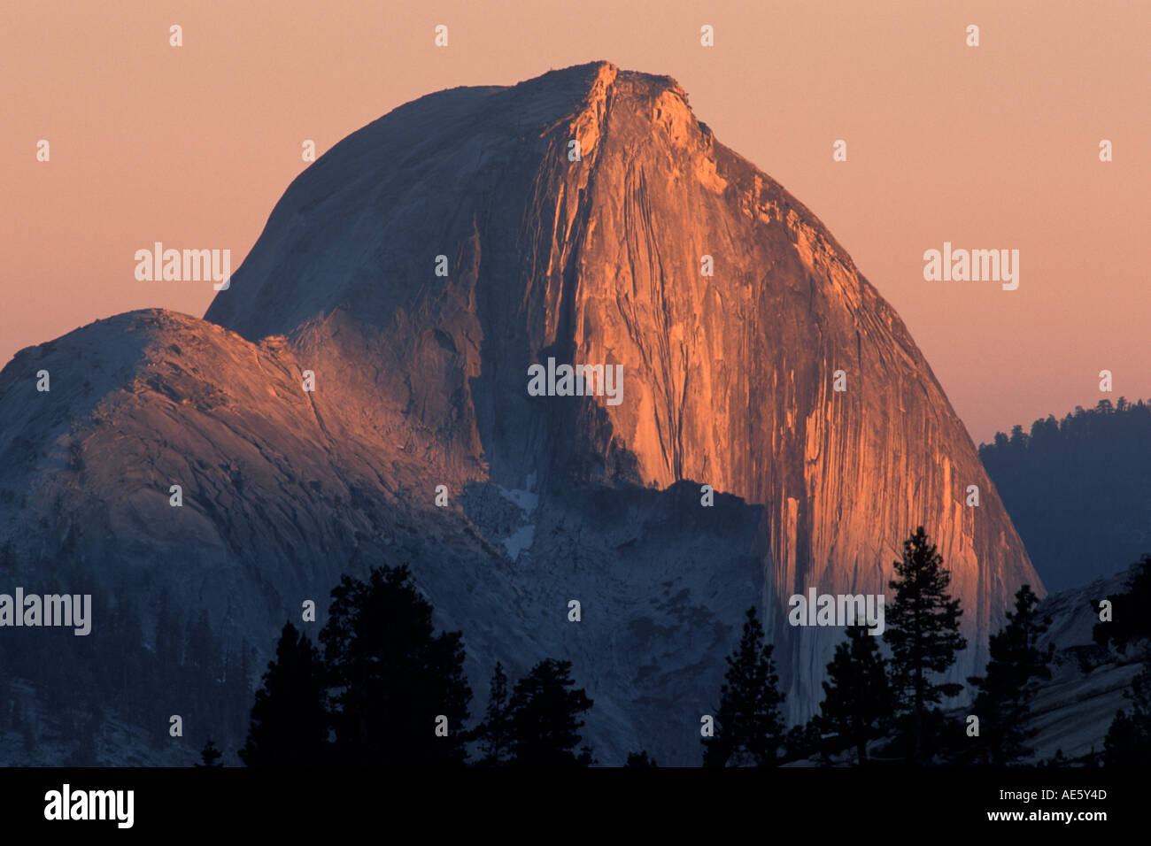 Sunset light on Half Dome from Olmsted Point Yosemite National Park ...