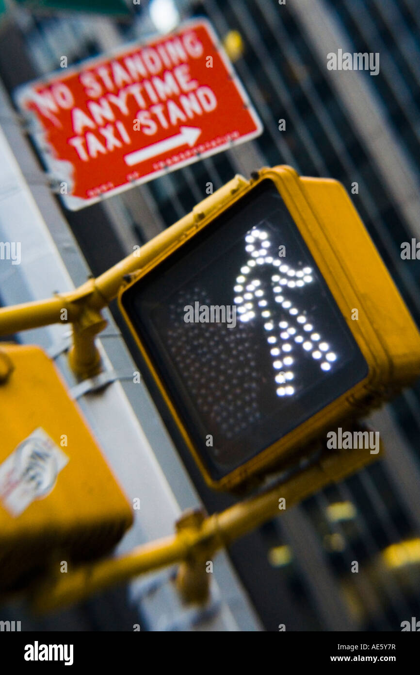 Jaywalking sign hi-res stock photography and images - Alamy