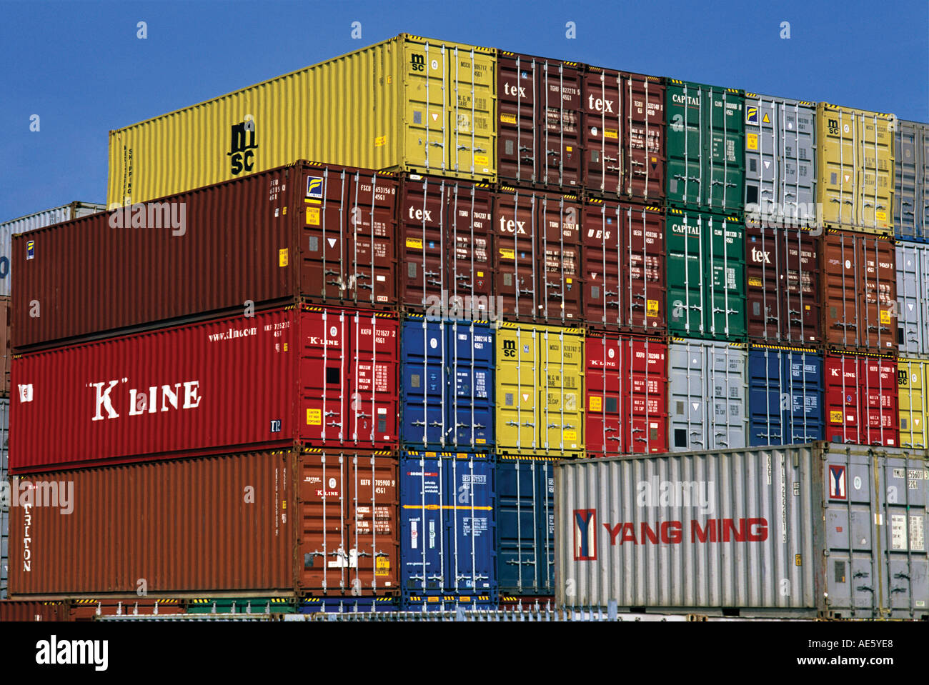 International shipment hi-res stock photography and images - Alamy
