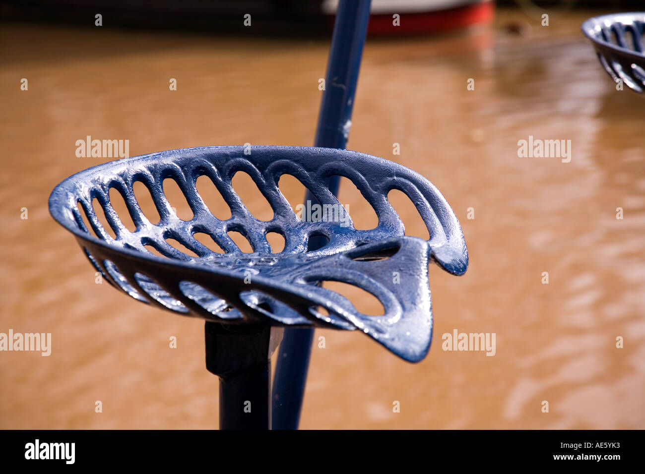 Canal narrowboat seat Stock Photo - Alamy