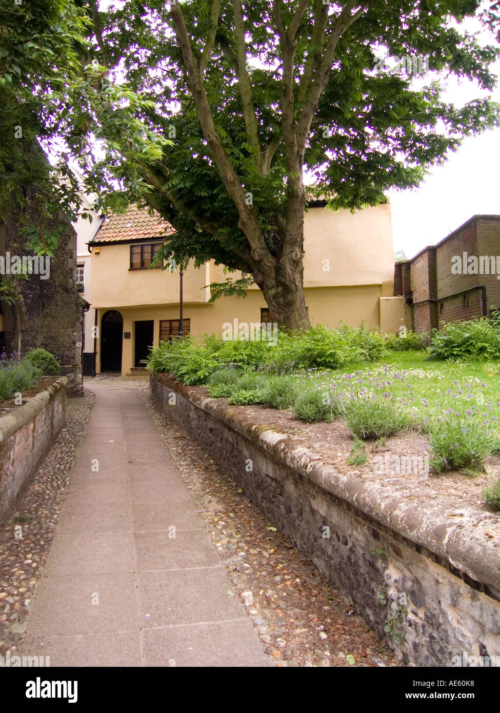 Tombland norwich hi-res stock photography and images - Alamy