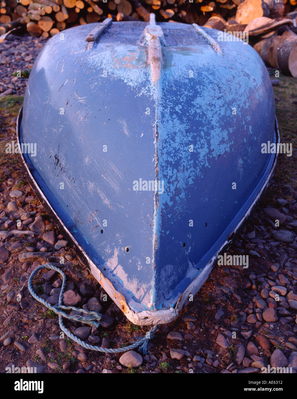 Up turned boat hi-res stock photography and images - Alamy