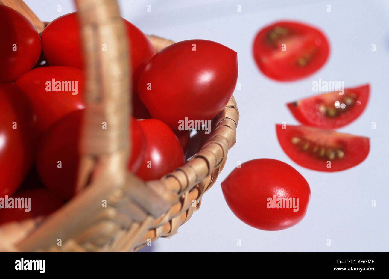 Tomato fruits (Solanum lycopersicum Stock Photo - Alamy
