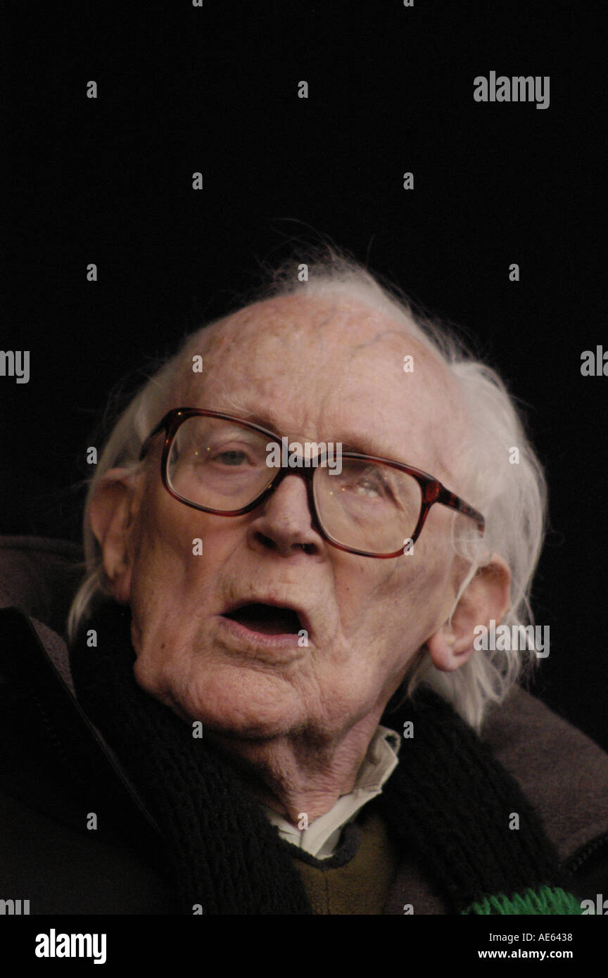Michael Foot speaks at an anti Iraq war rally in Hyde Park London 12th ...