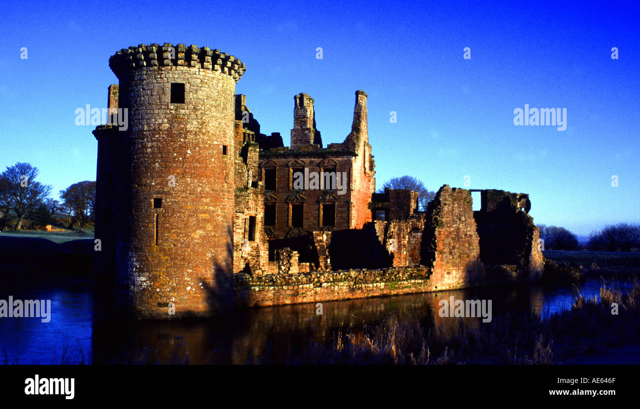 Caerlaveroch Castle Dumfries and Galloway Scotland Stock Photo - Alamy