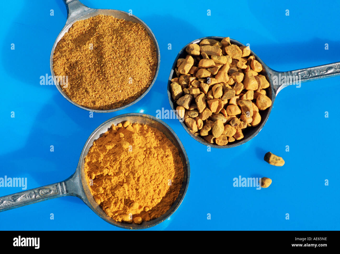 Turmeric pieces turmeric milled curry hi-res stock photography and ...