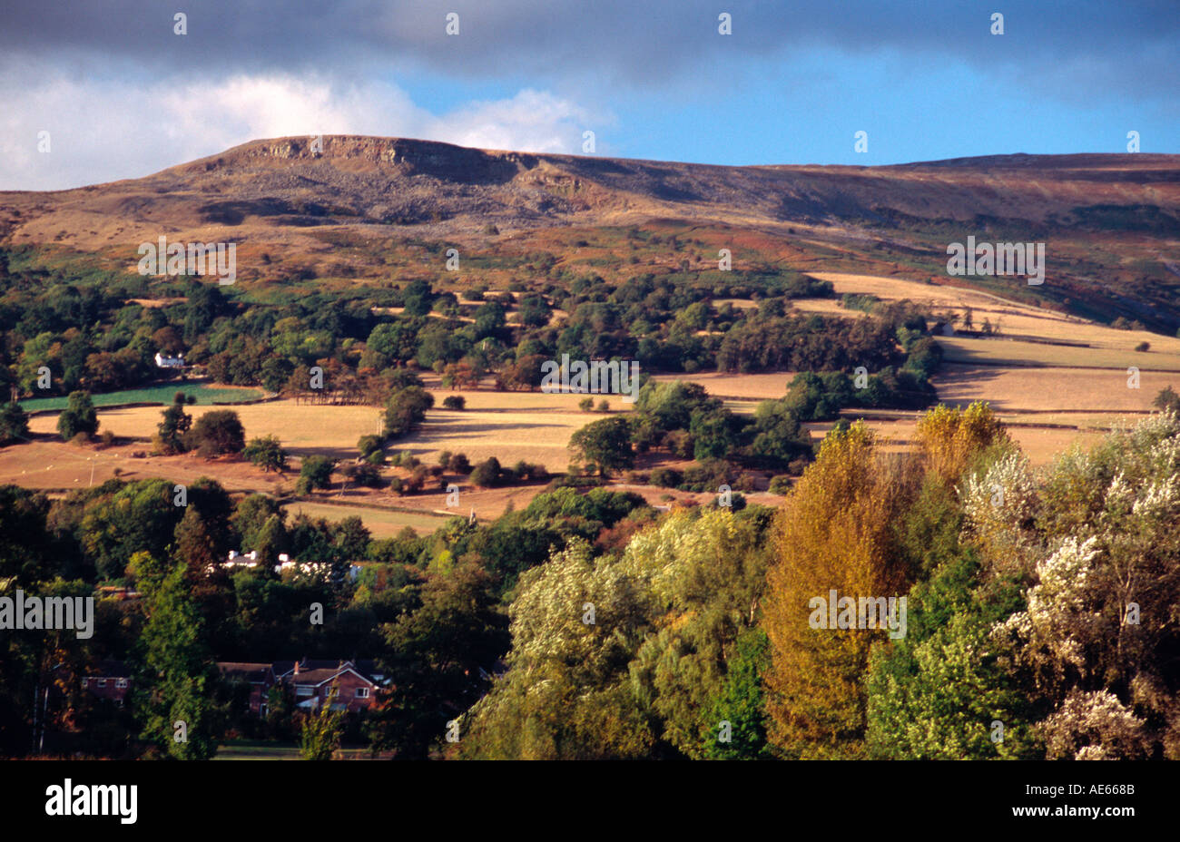 Crickhowell wales hi-res stock photography and images - Alamy