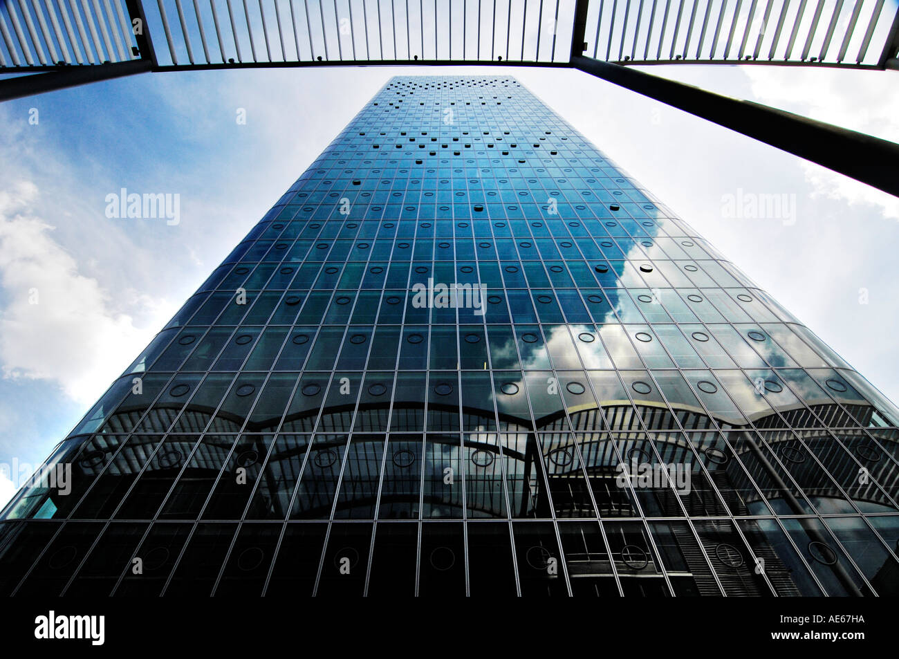 Beams o hi-res stock photography and images - Alamy