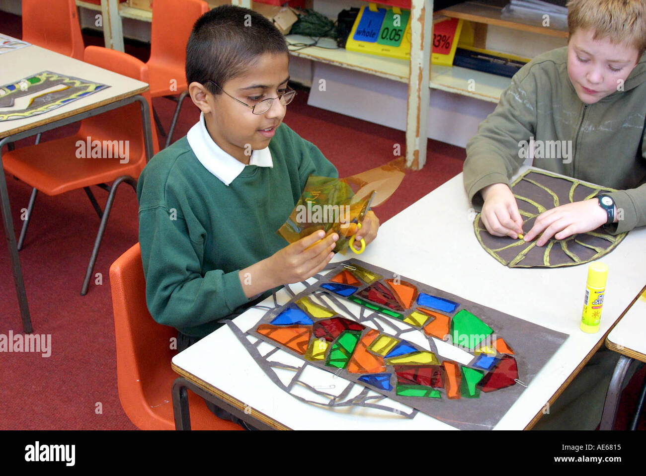 Textiles Class School High Resolution Stock Photography and Images - Alamy