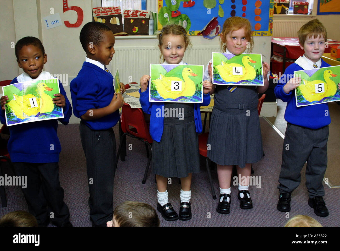 Reception school children 4 to 5 year old working with numbers Stock ...