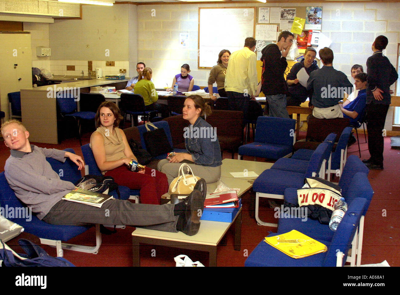 Sixth form common room hi-res stock photography and images - Alamy