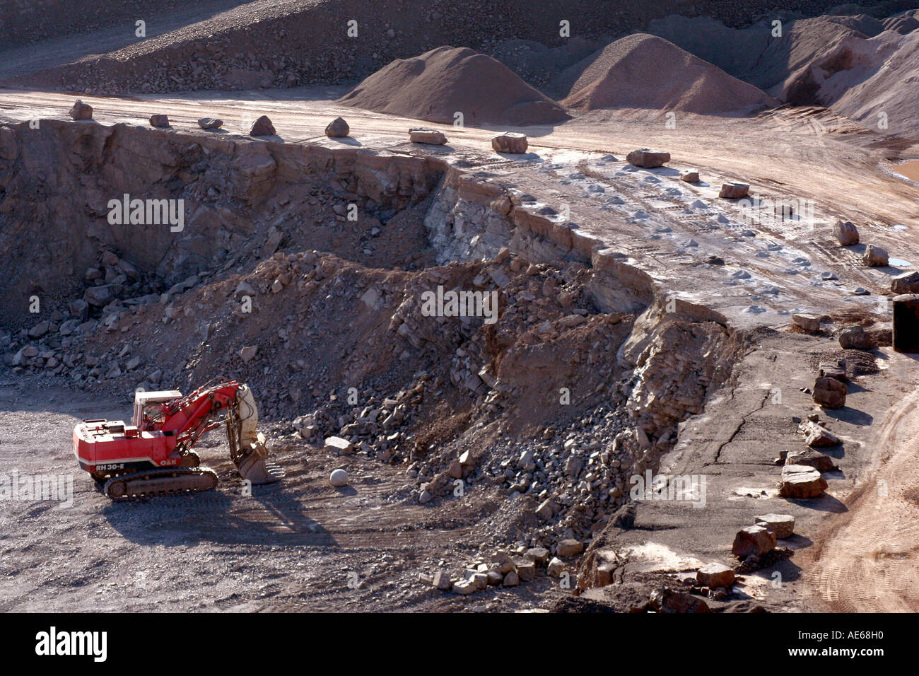 excavator in a quarry Stock Photo - Alamy
