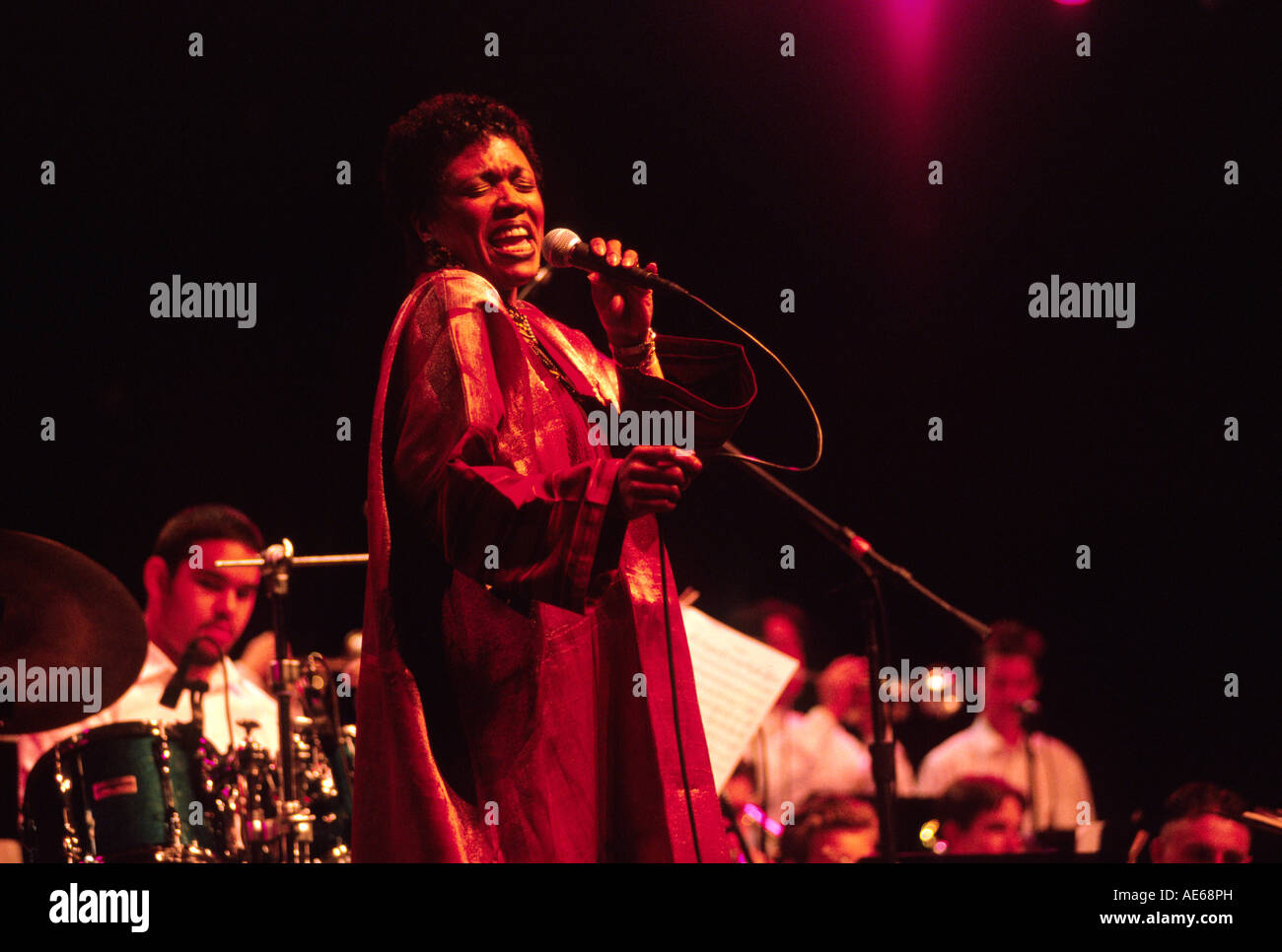 Dee dee vocalist hi-res stock photography and images - Alamy