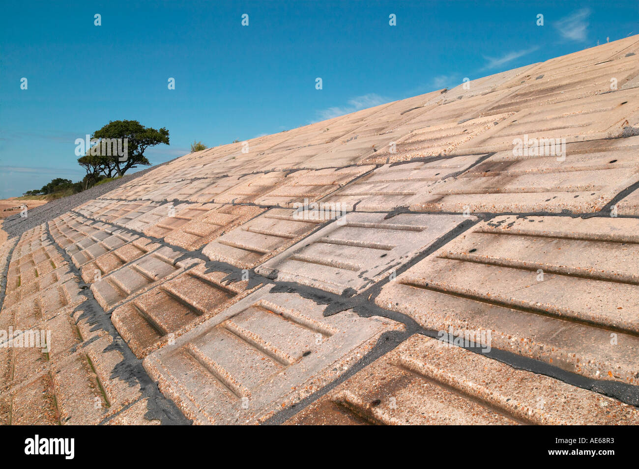 seawall mersea island Stock Photo - Alamy