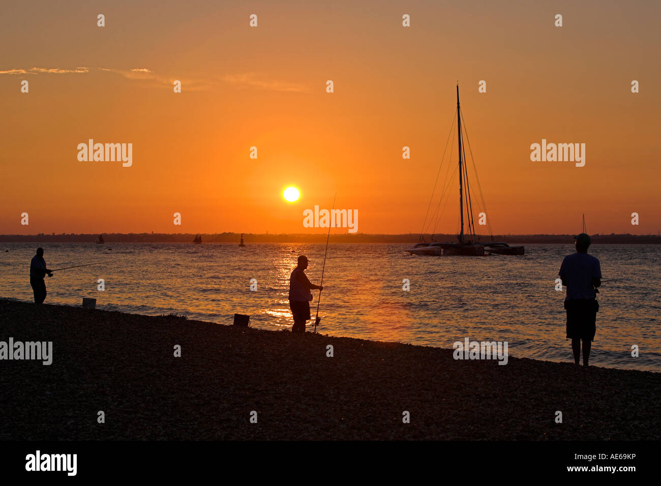 Sunset cowes hi-res stock photography and images - Alamy