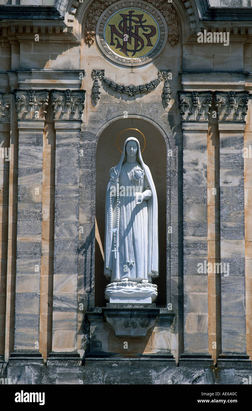 Maria statue at church, Fatima, Portugal Stock Photo - Alamy