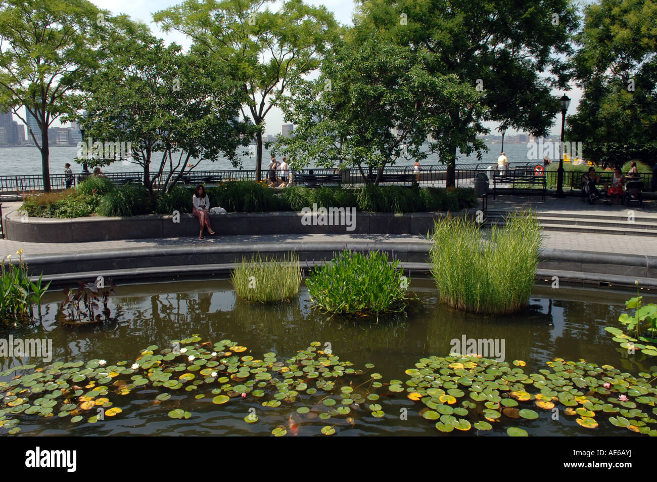 Rockefeller Park in Lower Manhattan in NYC Stock Photo - Alamy