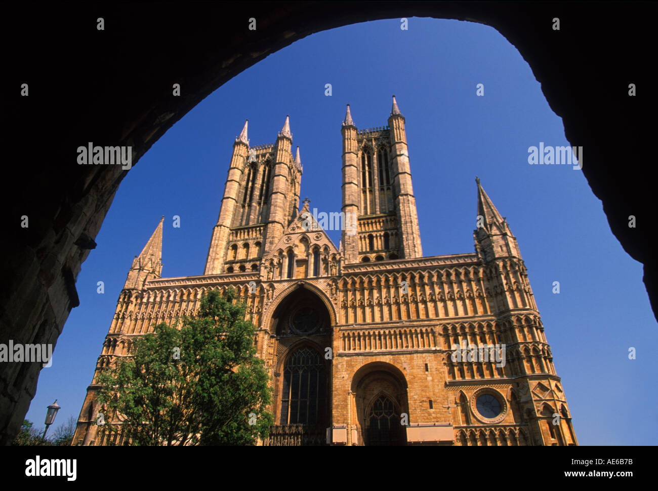 Lincoln cathedral scenic hi-res stock photography and images - Alamy