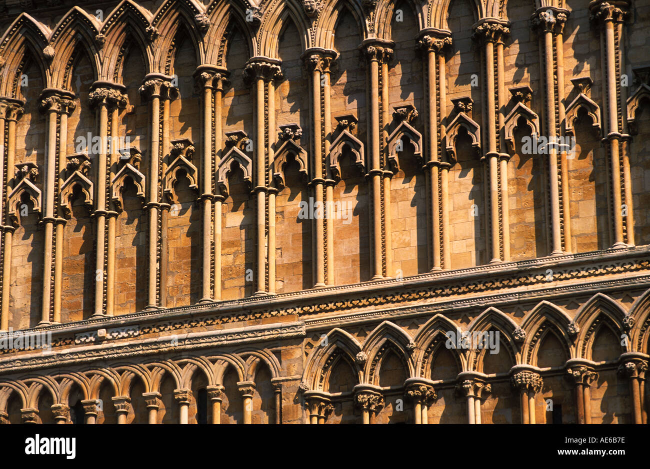 Lincoln cathedral close hi-res stock photography and images - Alamy