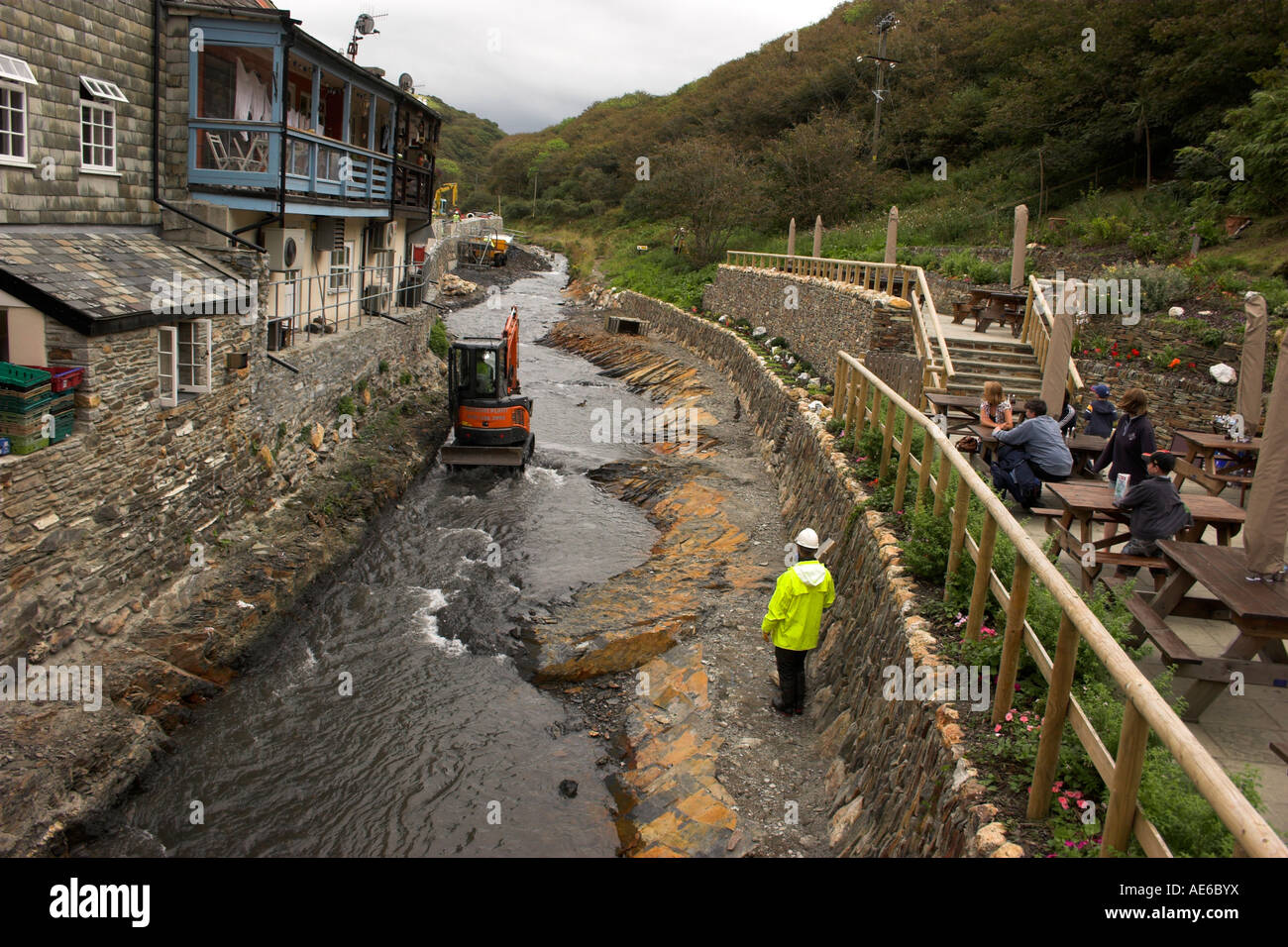 Boscastle flood 2004 hi-res stock photography and images - Alamy