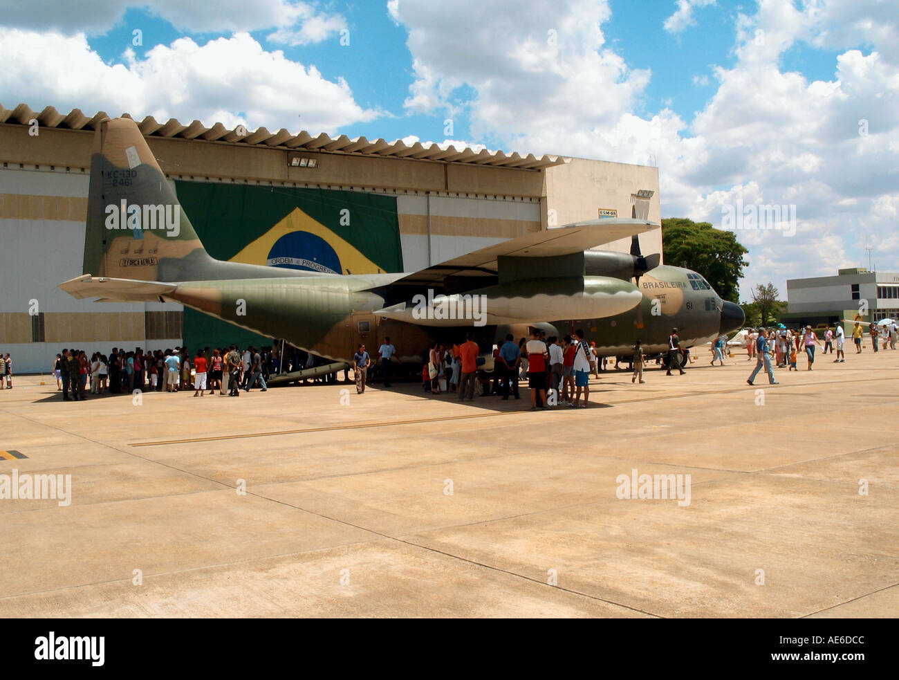 People lining up to see Hercules C 130 Brazilian Air Force FAB Stock ...