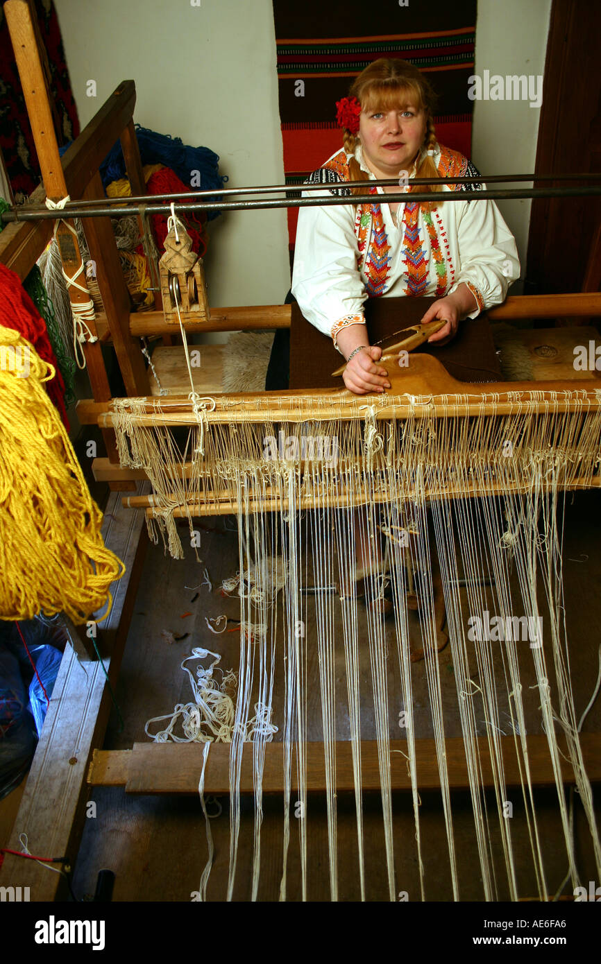 weaver of traditional horizontal loom Stock Photo - Alamy