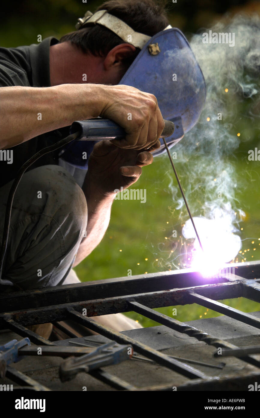 Welding spatter hi-res stock photography and images - Alamy