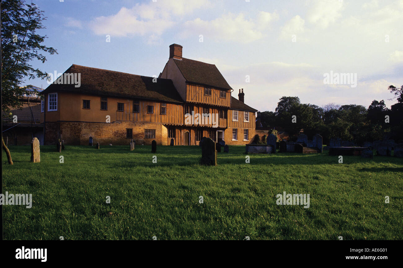 Medieval guildhall hi-res stock photography and images - Alamy