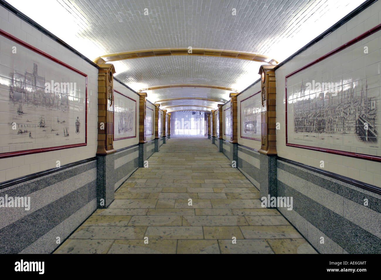 London fruiterers hi-res stock photography and images - Alamy